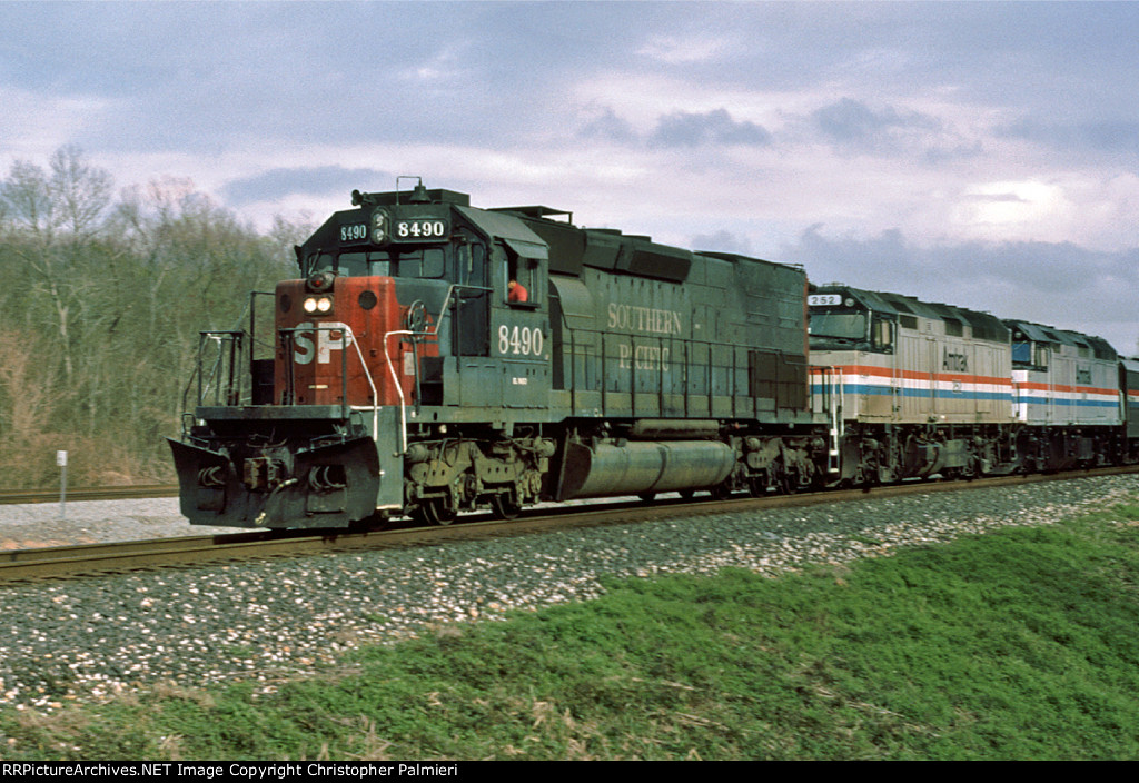 SP 8490 Leads Amtrak No. 1